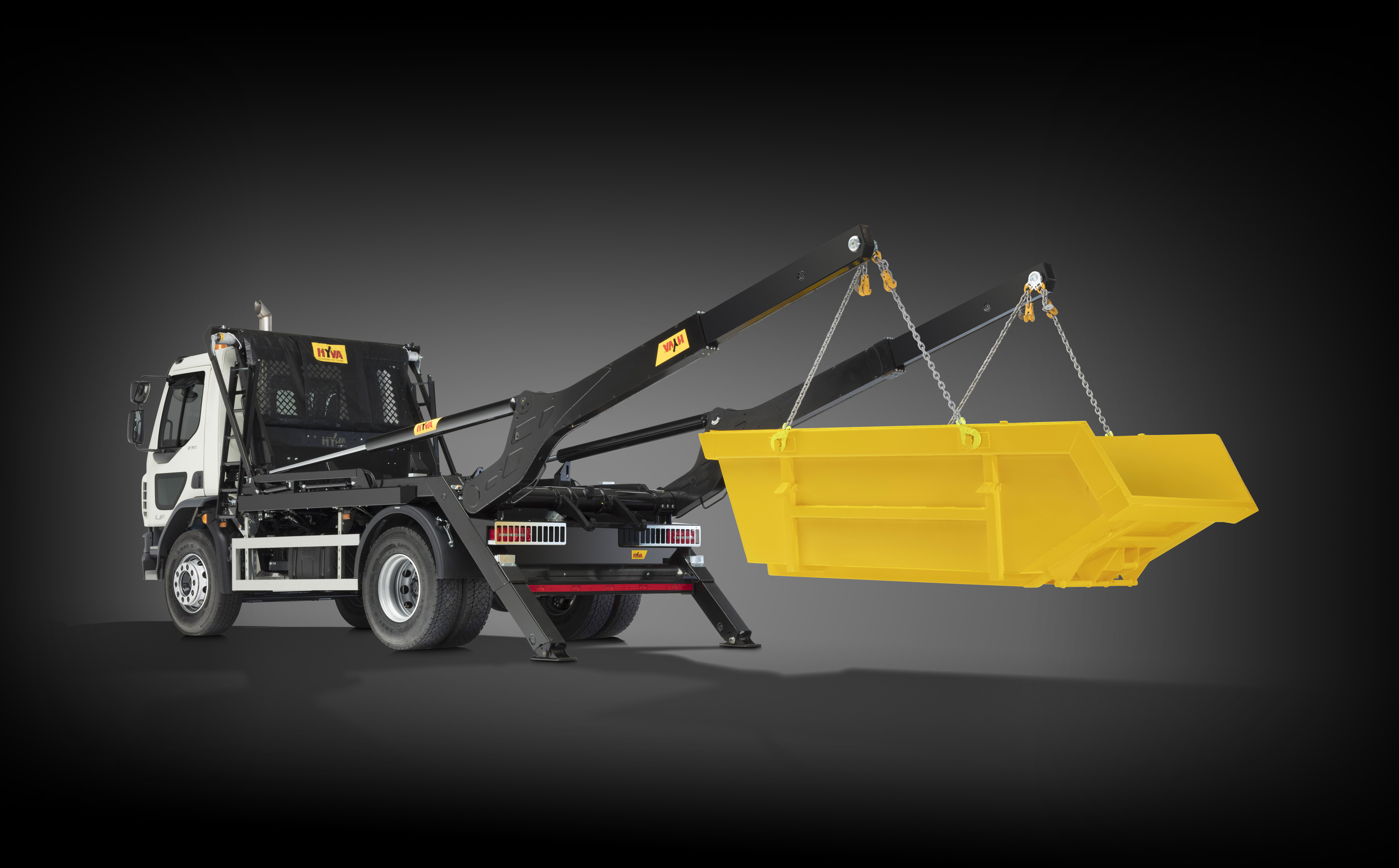 Titan 2.0 Skiploader Features | Hyva - We move your world